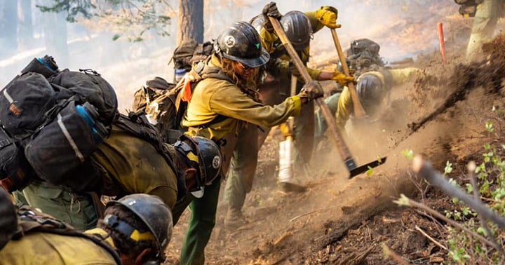 Firefighters Hold Caldor, Dixie Fires In Check; Newly Arrived Hot Shot ...