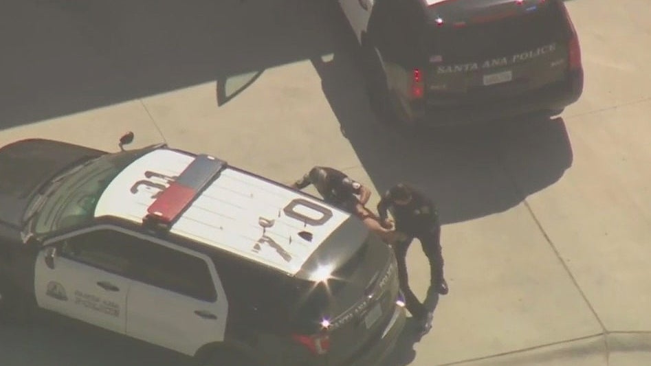 Stories About Car Chase - CBS Los Angeles
