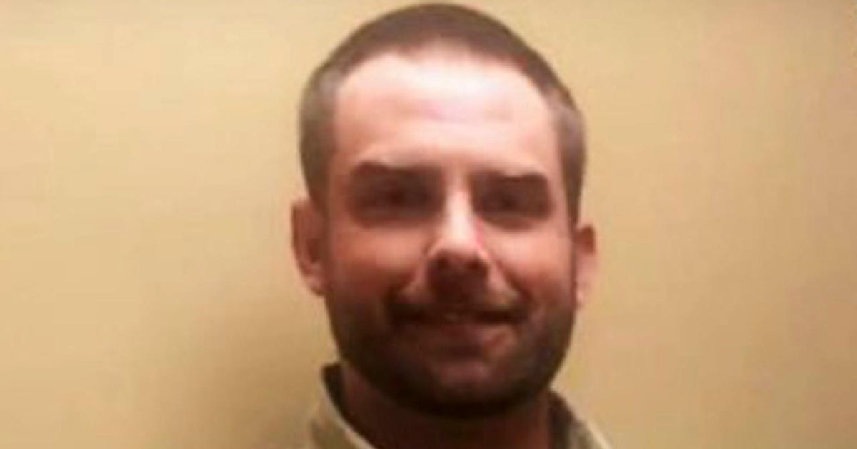 Michael Davis, former Arkansas sheriff's deputy, charged with ...