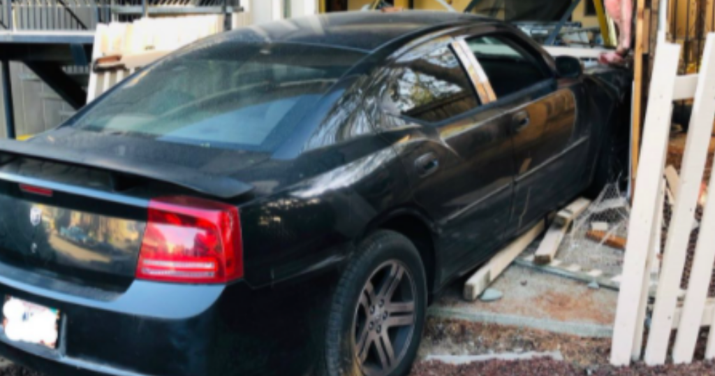 Vehicle Drives Into Building In Sacramento - CBS Sacramento