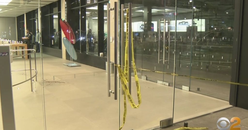 NYPD: Apple Store Security Guard Stabbed, Slashed By Customer Who ...