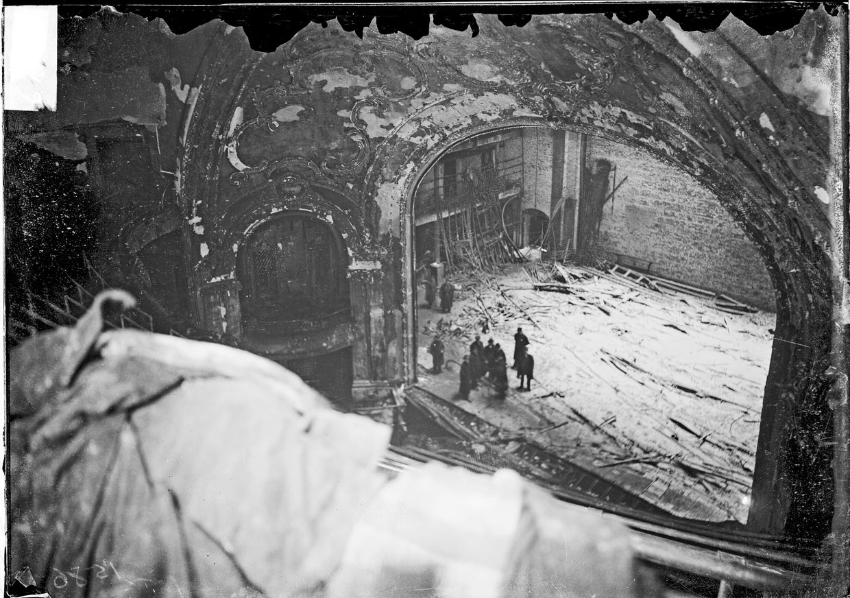 Chicago Hauntings: The Horrors Of The Iroquois Theater Fire That Killed ...