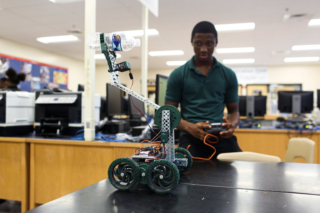 'Project Lead The Way' Provides New Path To STEM Studies - CBS Baltimore