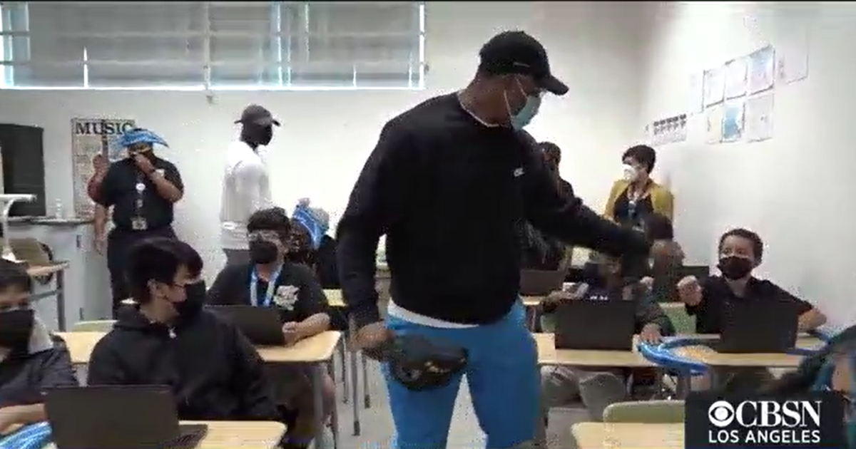 Chargers Linebackers Surprise Middle Schoolers - CBS Los Angeles