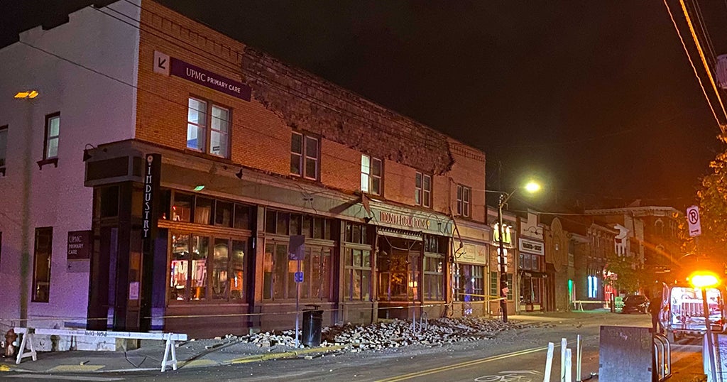 Facade Falls Off Of Building In Lawrenceville, Traffic Being Detoured ...