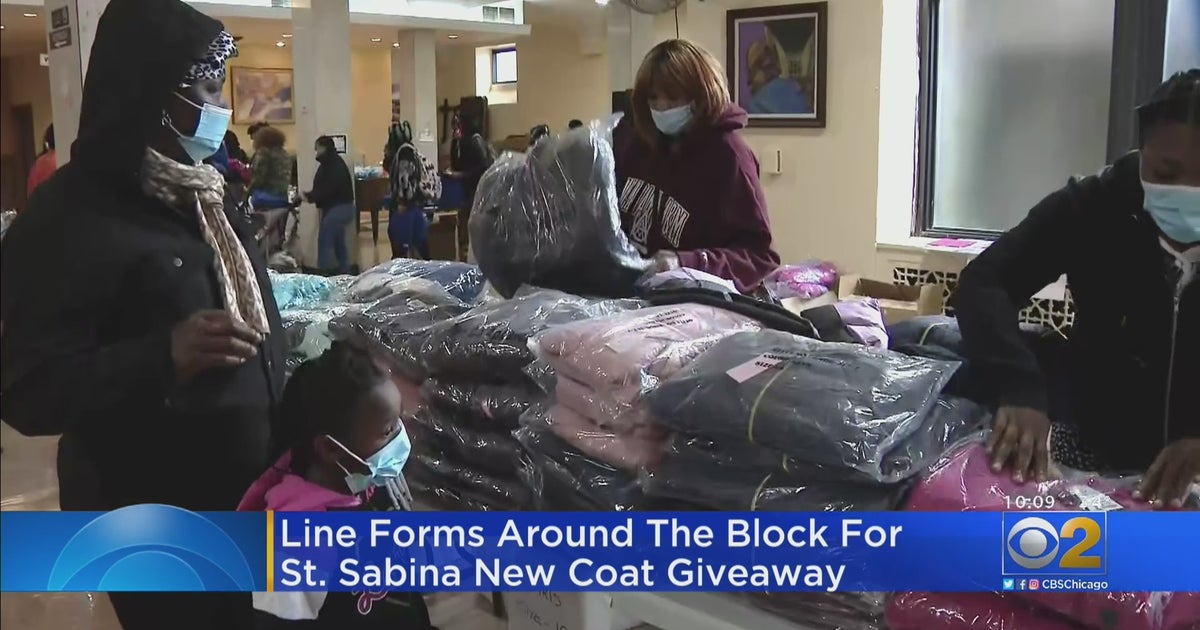 Saint Sabina Hands Out 450 Brand New Coats In Giveaway - CBS Chicago