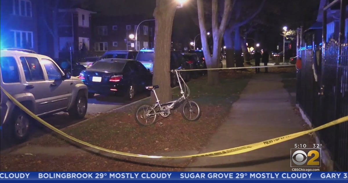 Man Robbed And Shot In South Austin - CBS Chicago