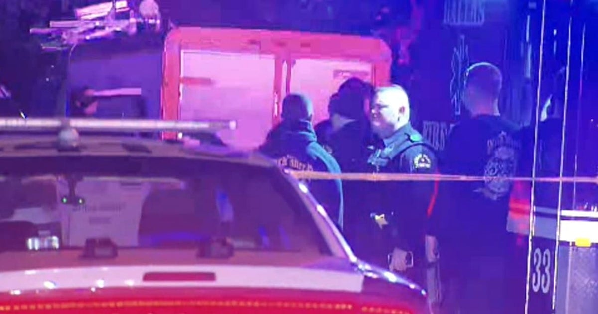 Man Found Shot Dead In Parking Lot In Dallas Late Wednesday Night - CBS ...