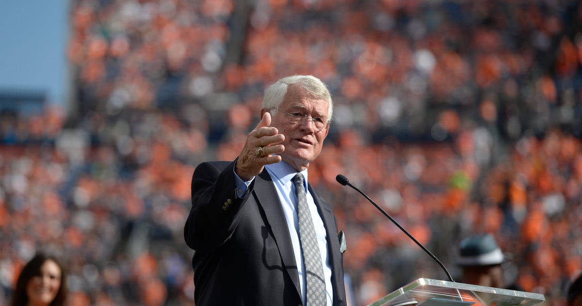Former Denver Broncos Head Coach Dan Reeves Passes Away At Age 77 - CBS ...