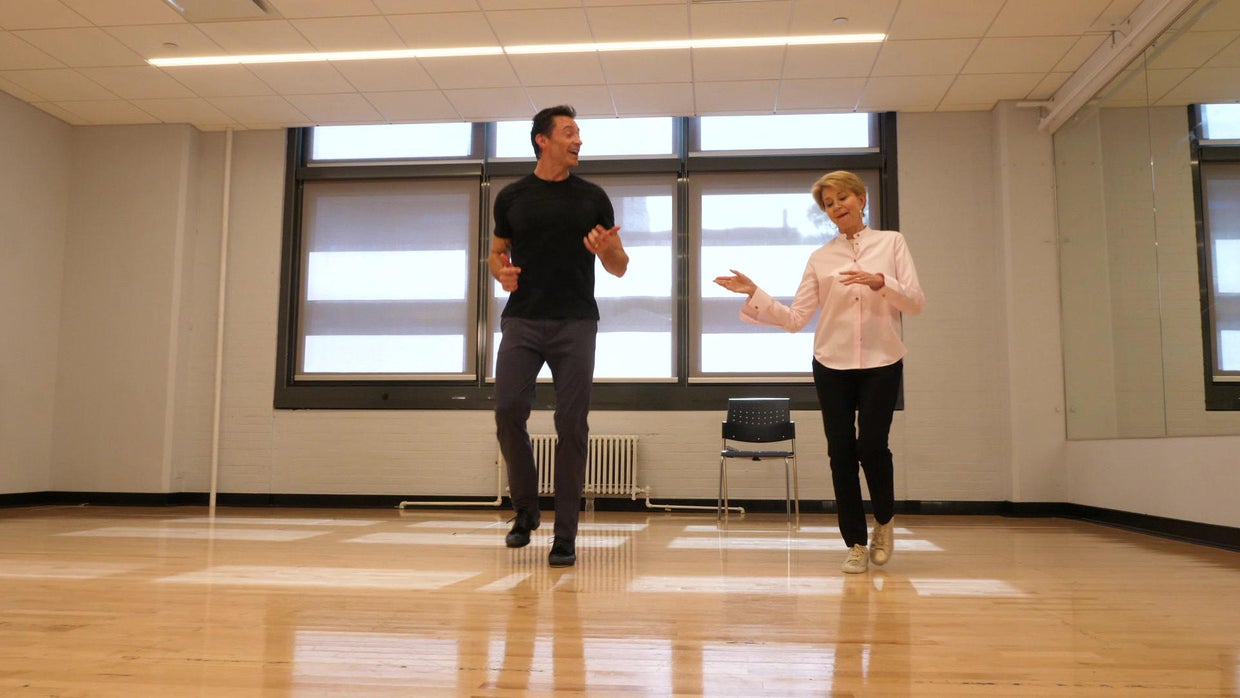 Hugh Jackman: The return of "The Music Man" - CBS News