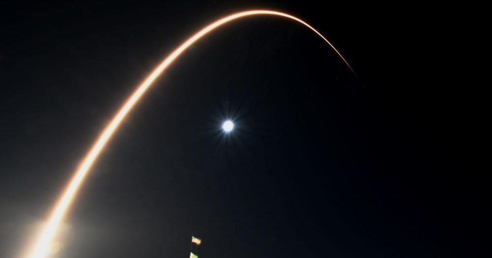 SpaceX fires off 49 more Starlinks in rapid-fire launch sequence - CBS News