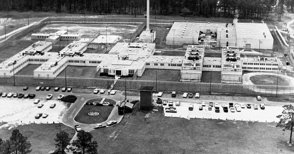 Matthew Reeves: Federal court upholds stay of execution for Alabama ...