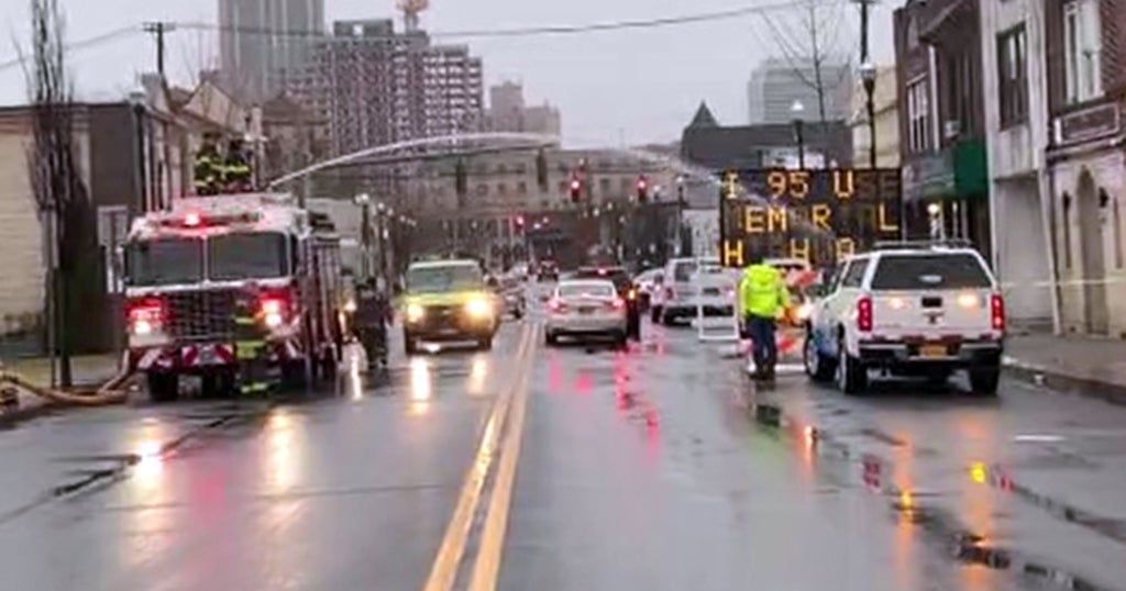 Stubborn Manhole Fire Finally Put Out In New Rochelle - CBS New York
