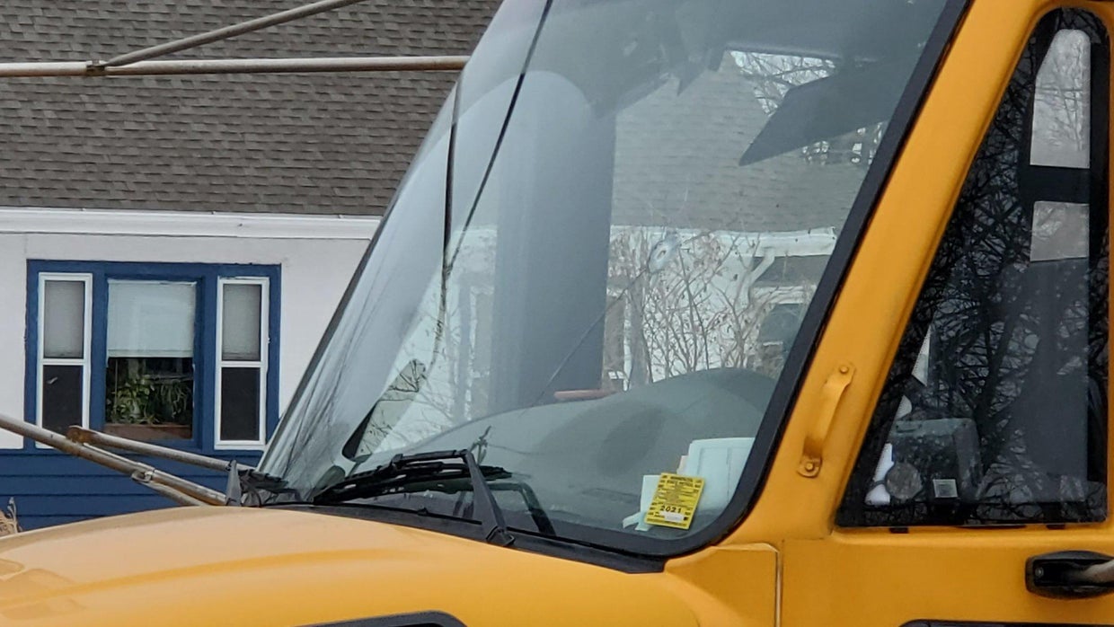 Minneapolis school bus driver shot in the head while students were on ...
