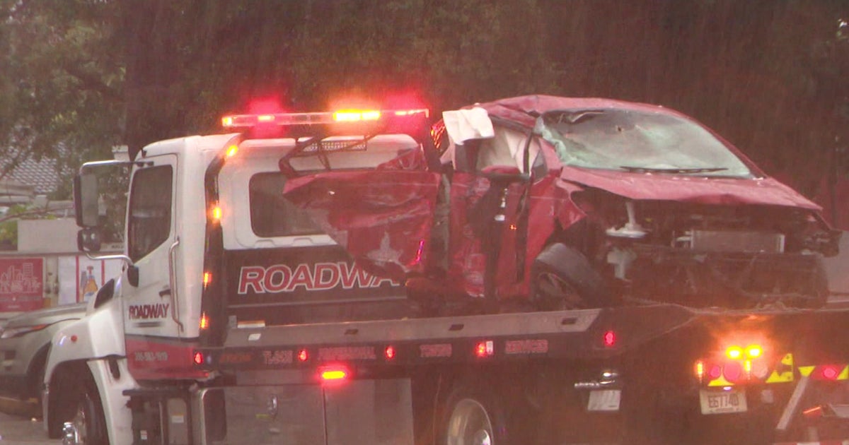 Violent Miami Crash Leaves 2 Dead, 3 Hospitalized - CBS Miami