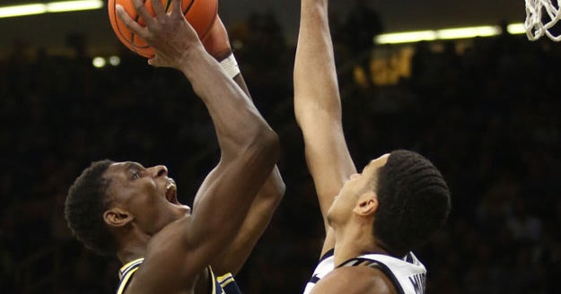 Michigan Holds On To Beat Iowa 84-79 - CBS Detroit