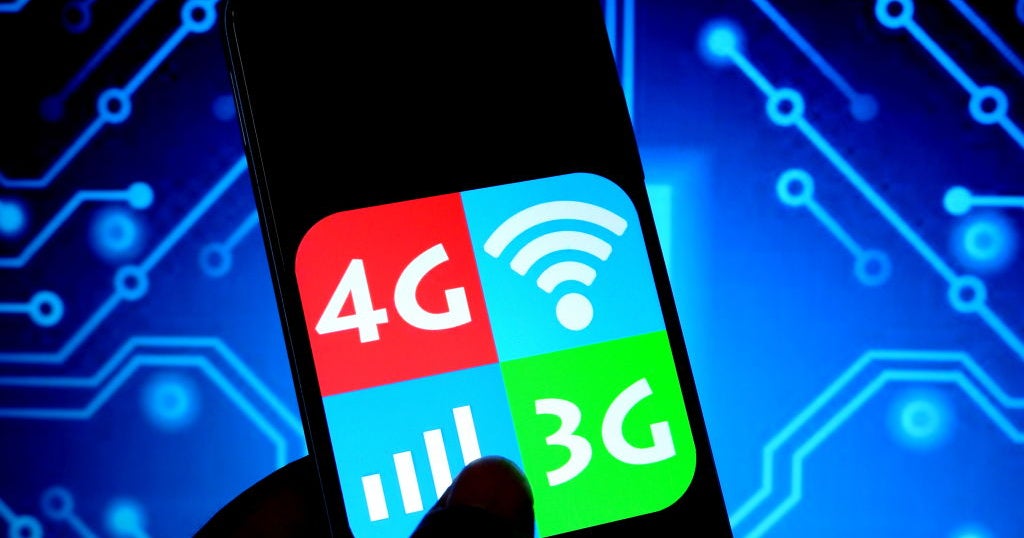 Cellphone Carriers, Businesses Ending Use of 3G Network Services - CBS ...
