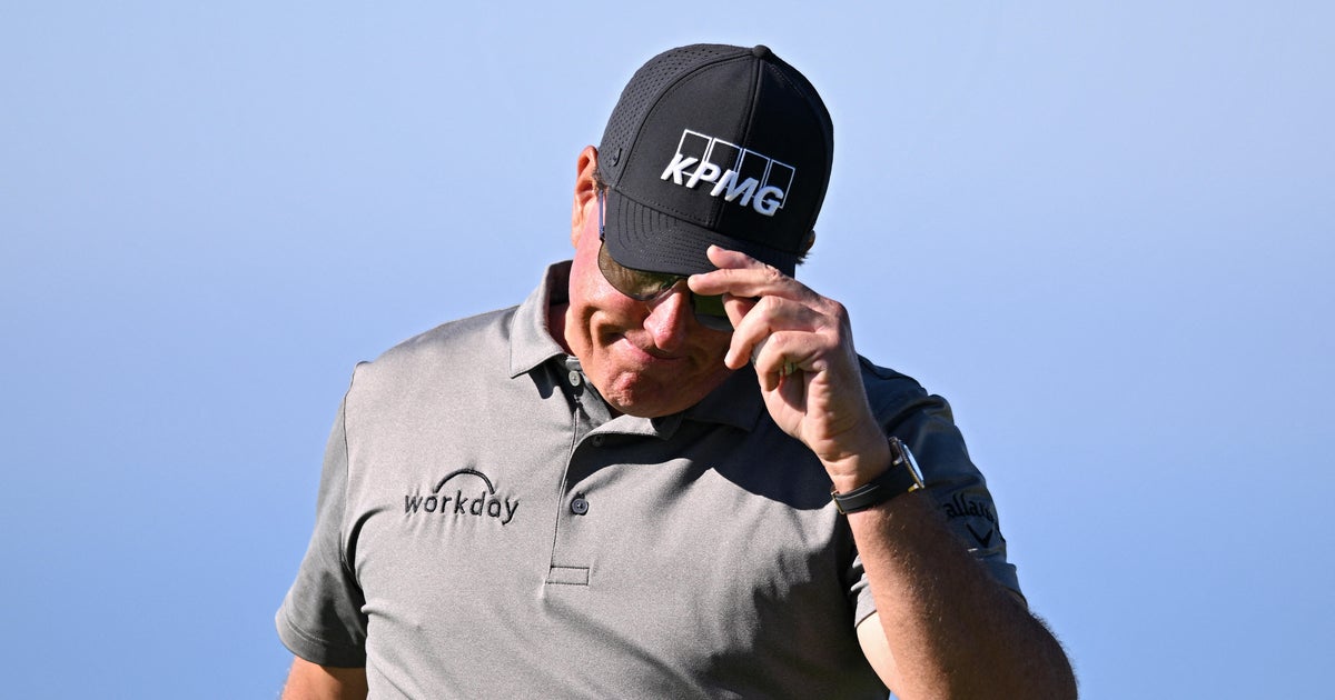 Phil Mickelson apologizes for "reckless" Saudi comments as KPMG ends ...