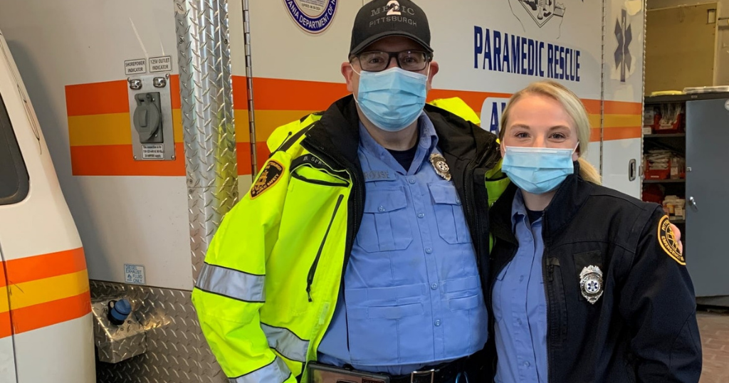 Pittsburgh Paramedics Help Deliver Baby - CBS Pittsburgh
