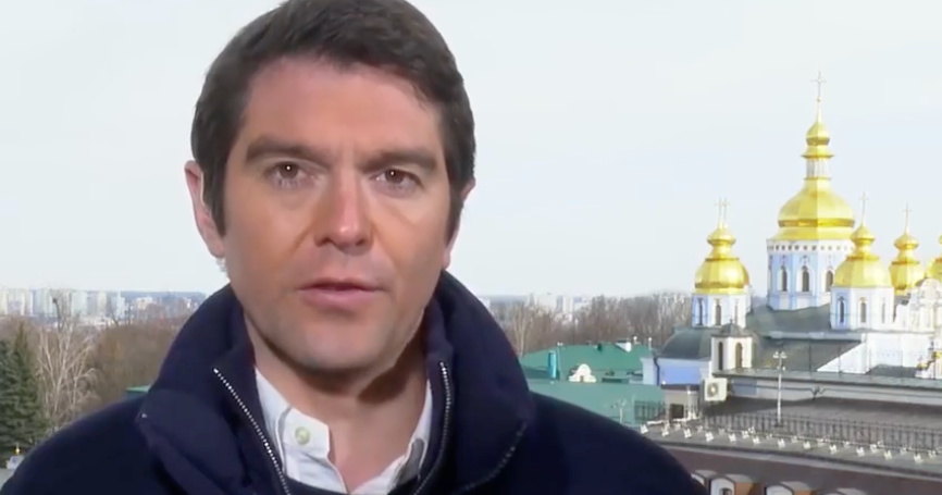 Fox News correspondent Benjamin Hall injured while reporting in Ukraine ...