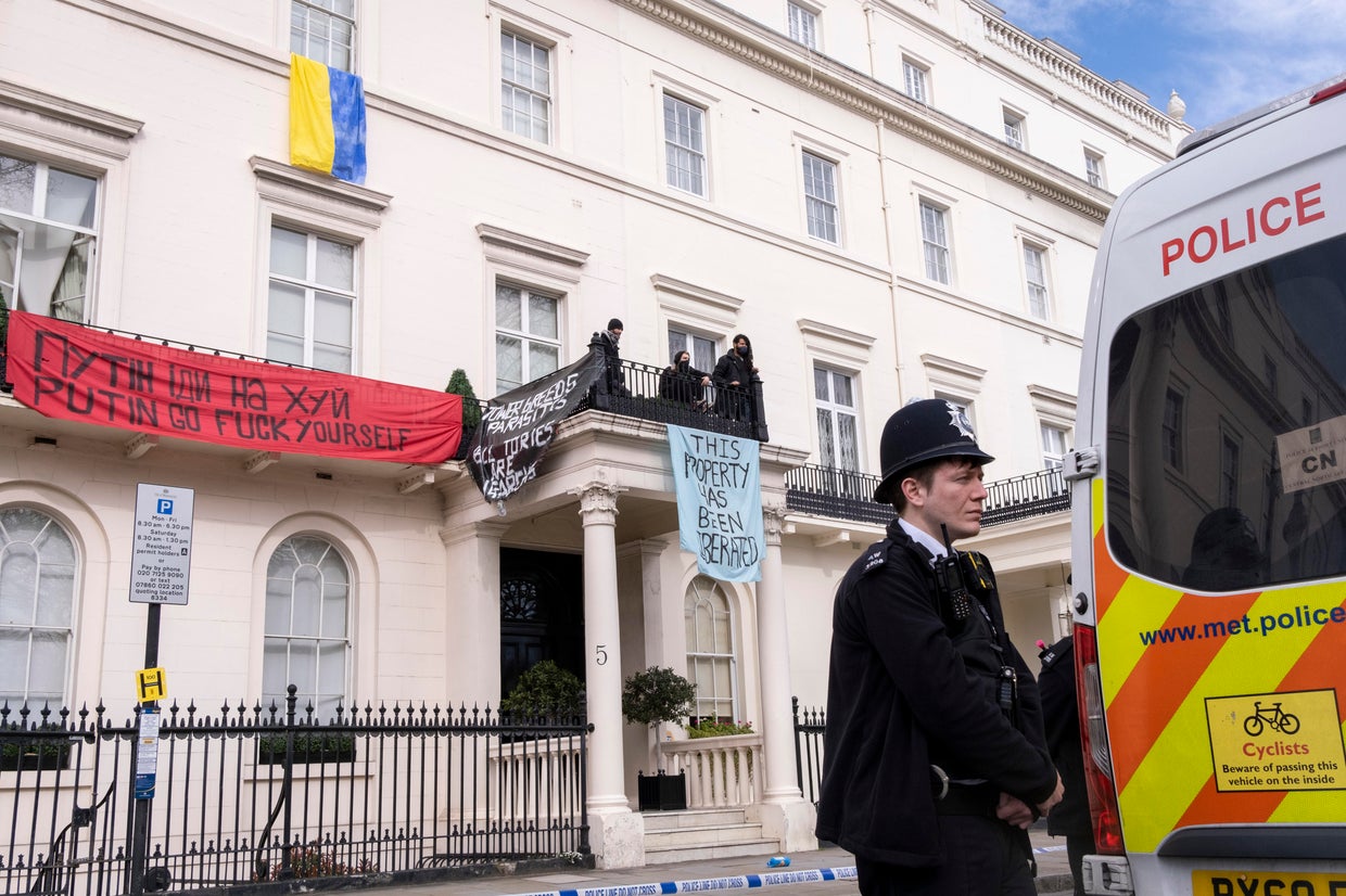 Protesters seize mansion linked to Russian oligarch Oleg Deripaska in ...