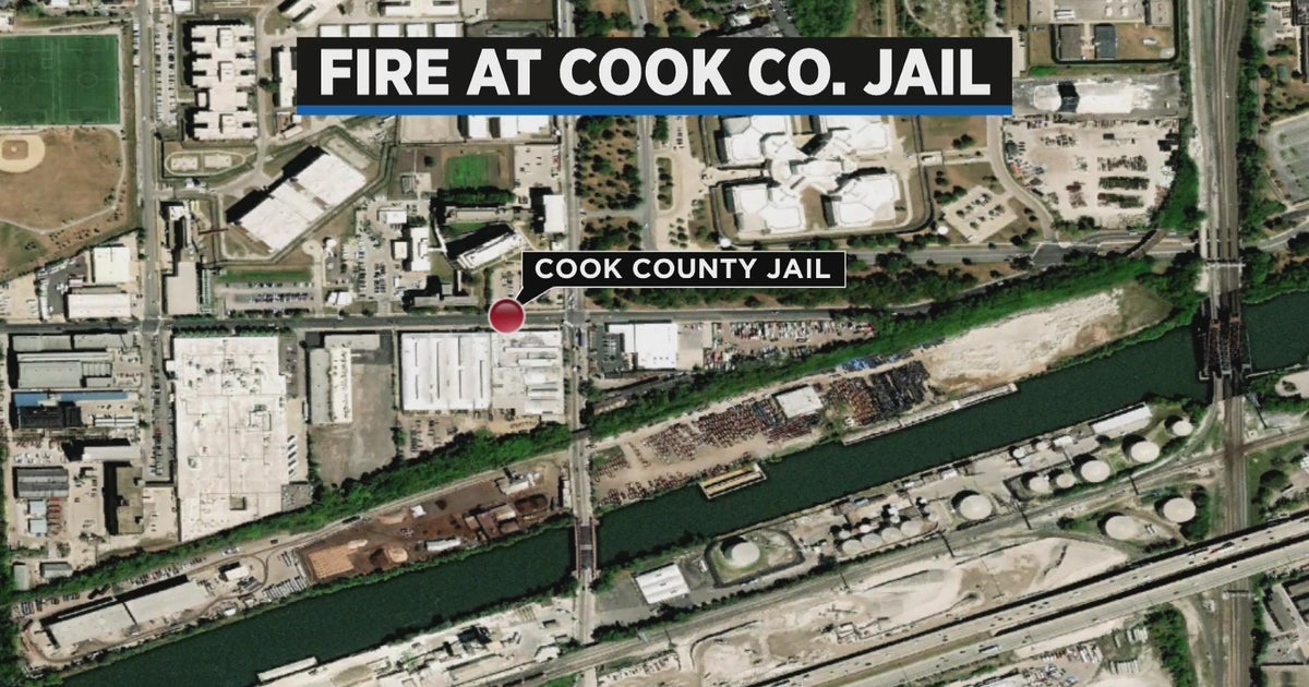 Officers hospitalized after Cook County Jail fire - CBS Chicago