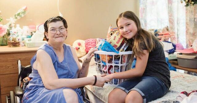 Kindness 101 with Steve Hartman: Service - CBS News