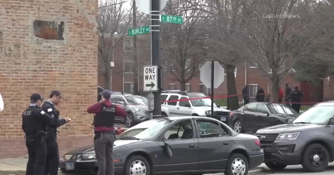 1 dead, 1 wounded in South Chicago shooting - CBS Chicago