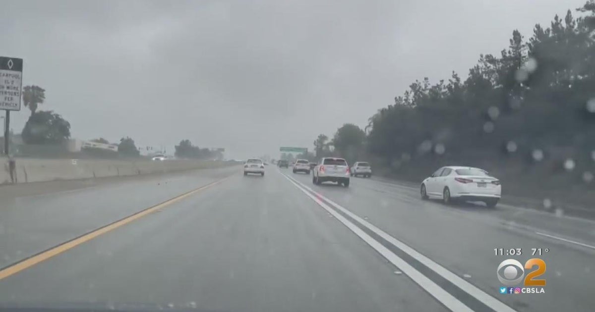Rain spotted on 210 Freeway in Glendora - CBS Los Angeles