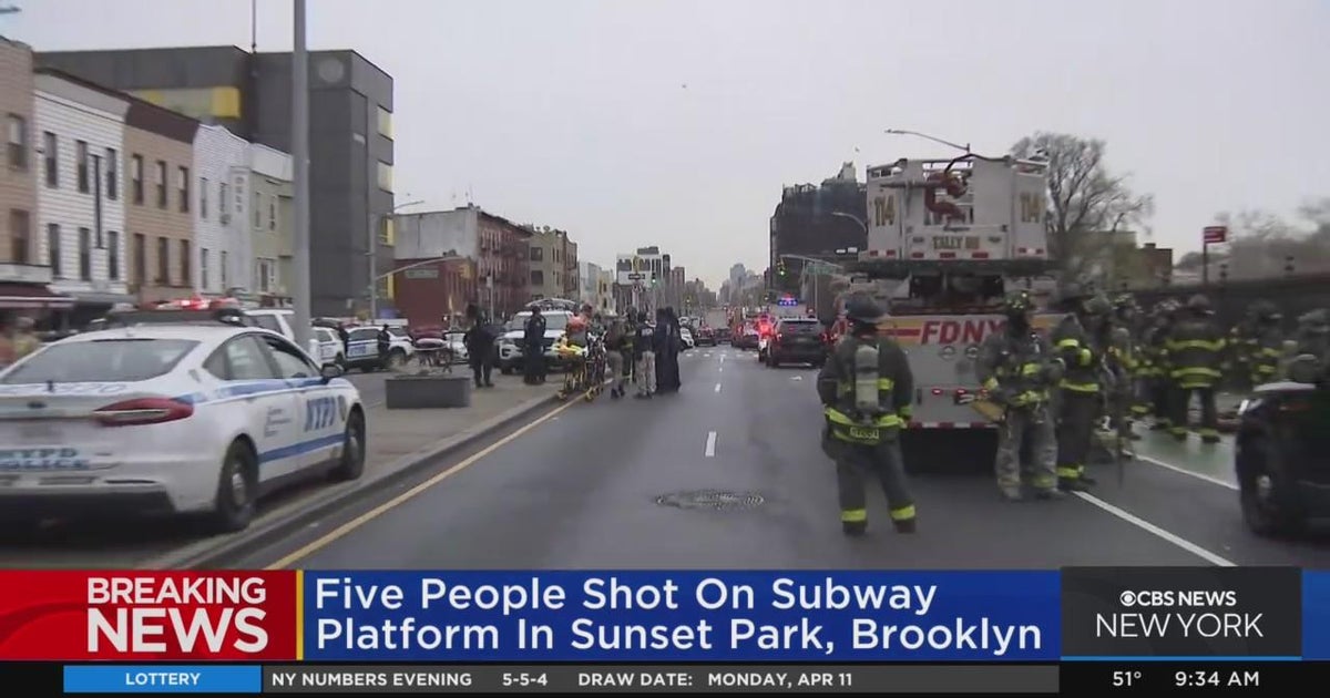 5 shot as smoke bomb set off at Brooklyn subway station - CBS New York
