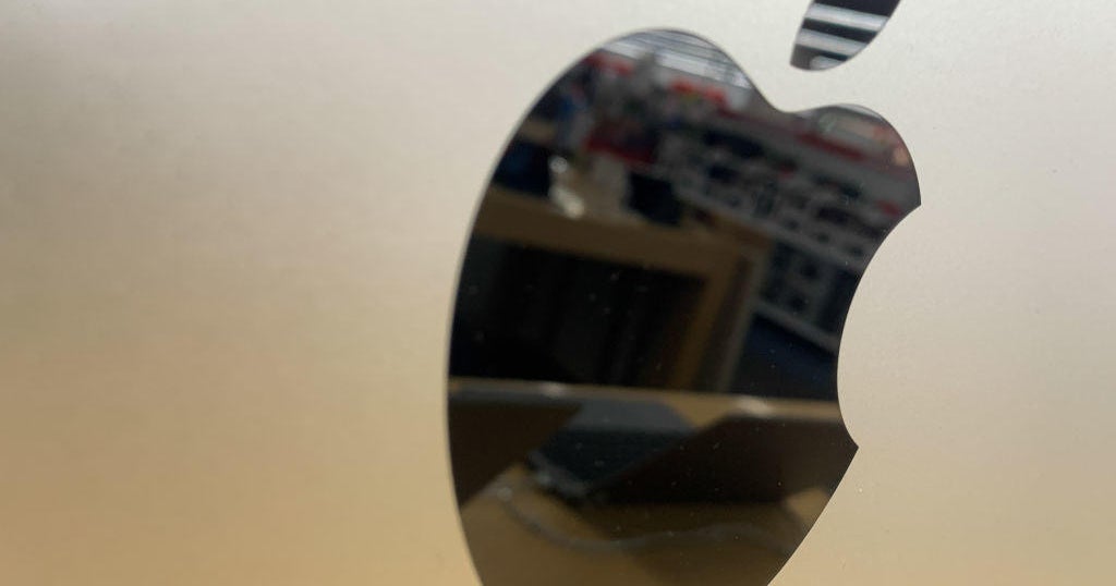 Atlanta Apple store becomes first to file for union election - CBS News