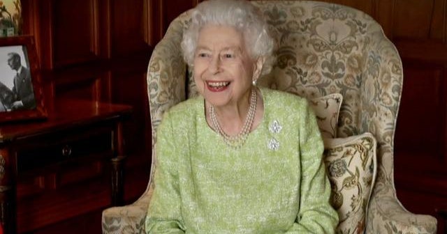 How Queen Elizabeth celebrated her 96th birthday - CBS News
