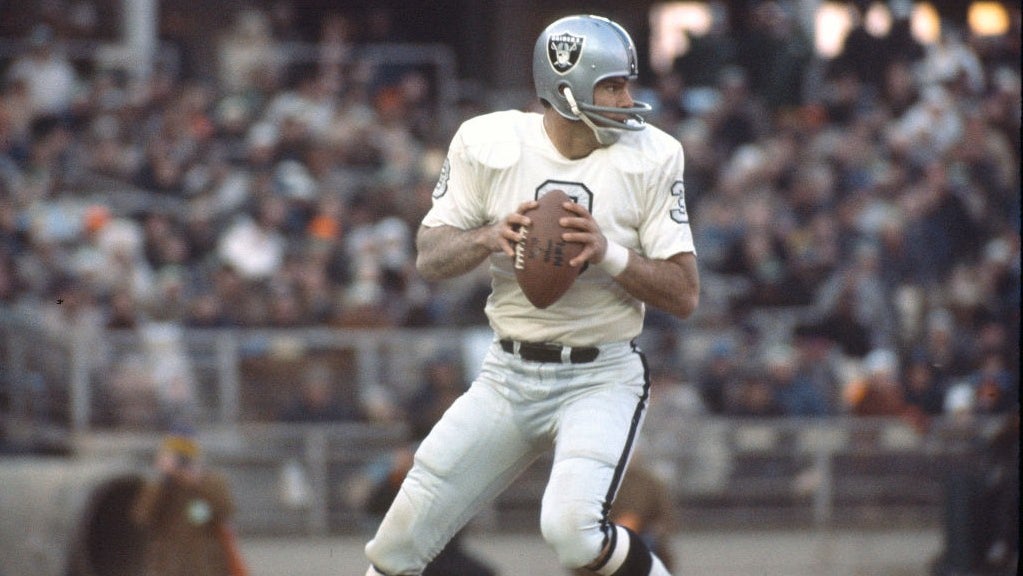 Raiders Legendary QB Daryle Lamonica, 'The Mad Bomber', Dies At 80 ...