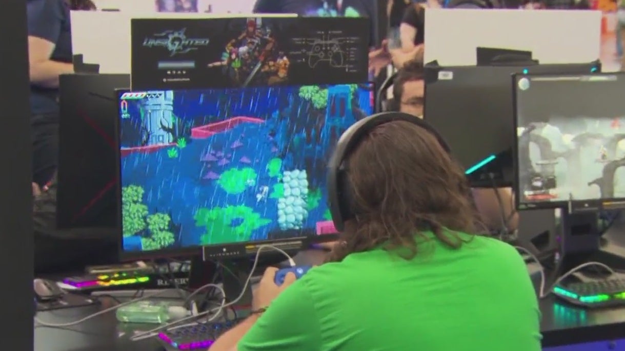 Pax East Returns To Boston In Person After Two Years - CBS Boston