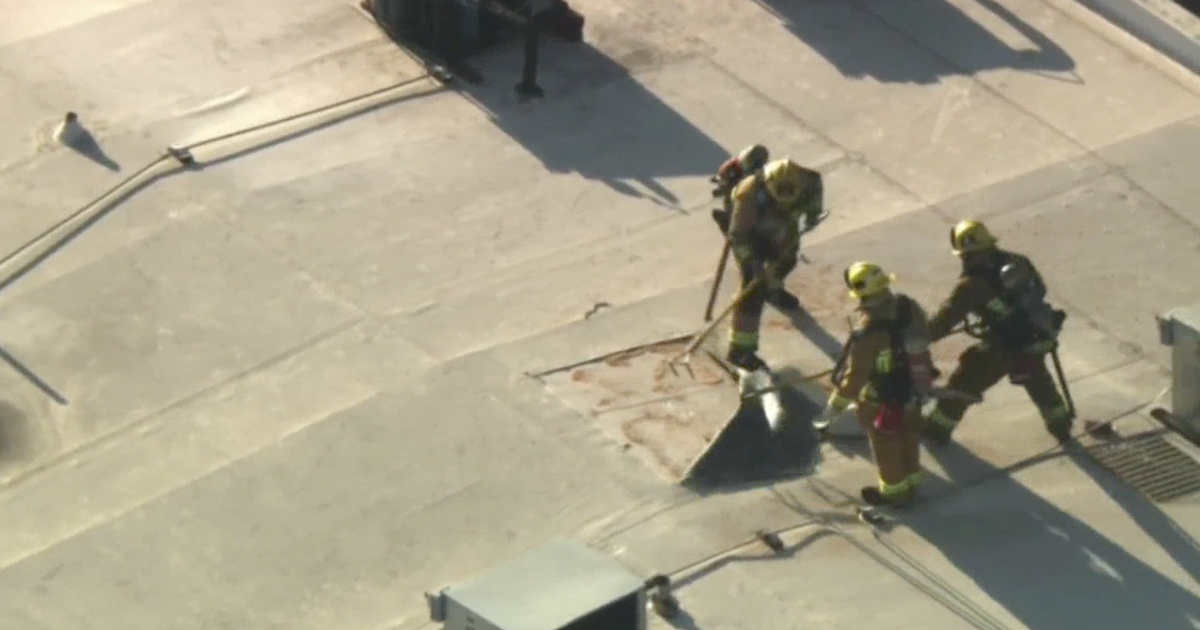 RV, one other vehicle destroyed in DTLA fire that threatened nearby ...