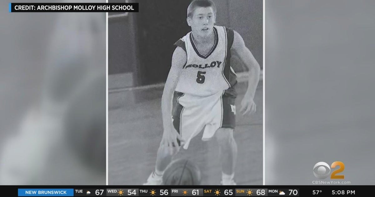 High school coach remembers fallen FDNY Firefighter Timothy Klein - CBS ...