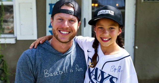 MLB player and young fan with cancer inspire each other - CBS News
