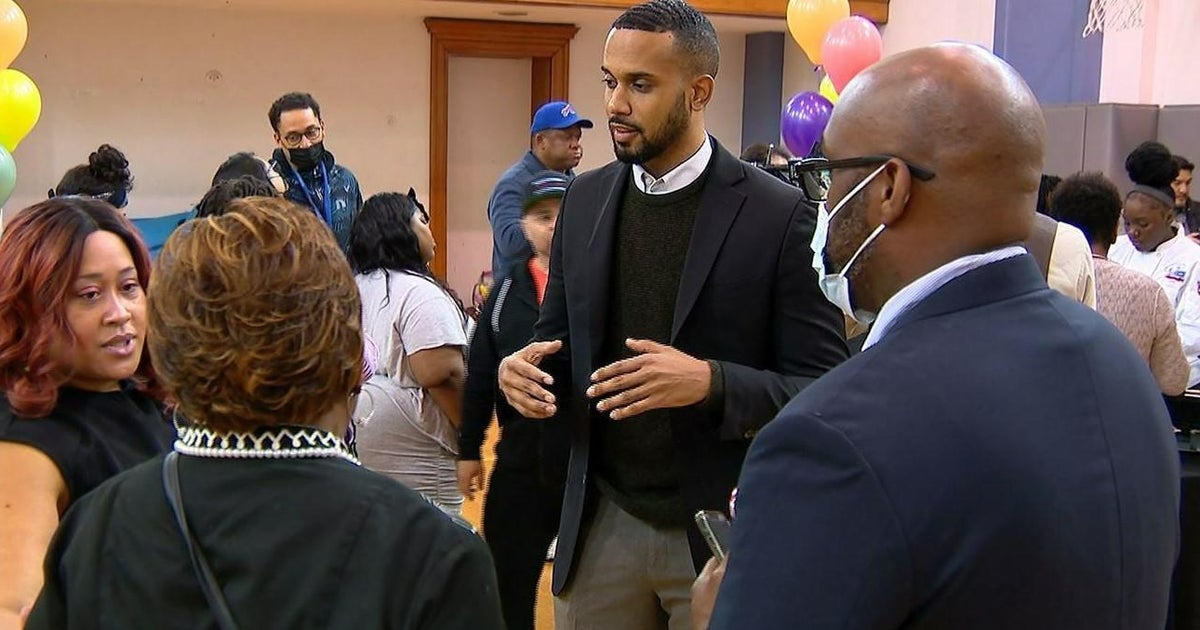 Steven Graves Embedded: Chicago's Englewood Neighborhood