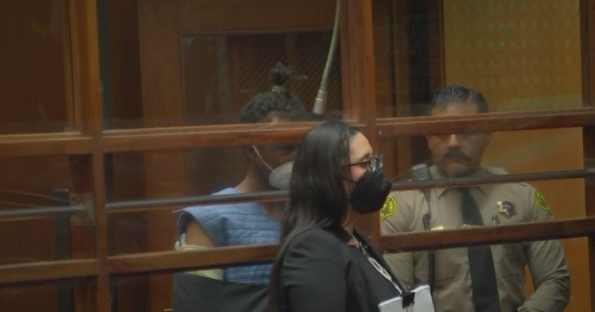 Suspect pleads not guilty to Dave Chappelle Hollywood Bowl attack - CBS ...