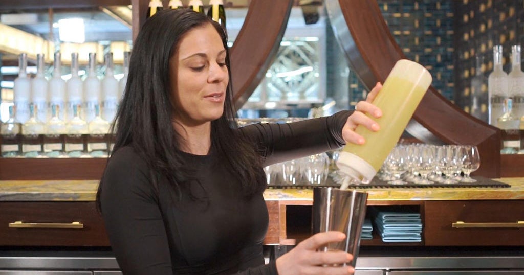 New England Living: Mixology At Mystique Encore Boston Harbor - CBS Boston