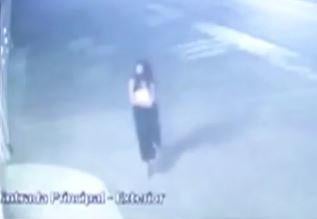 Surveillance video shows Mexican law student Debanhi Escobar before her ...