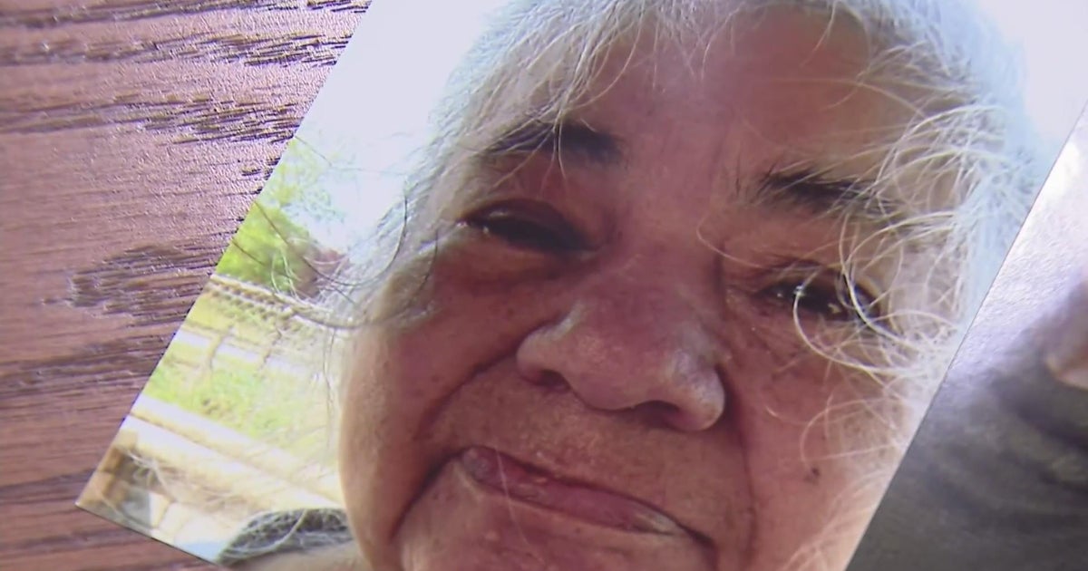 Missing elderly woman with dementia found safe in Markham - CBS Chicago