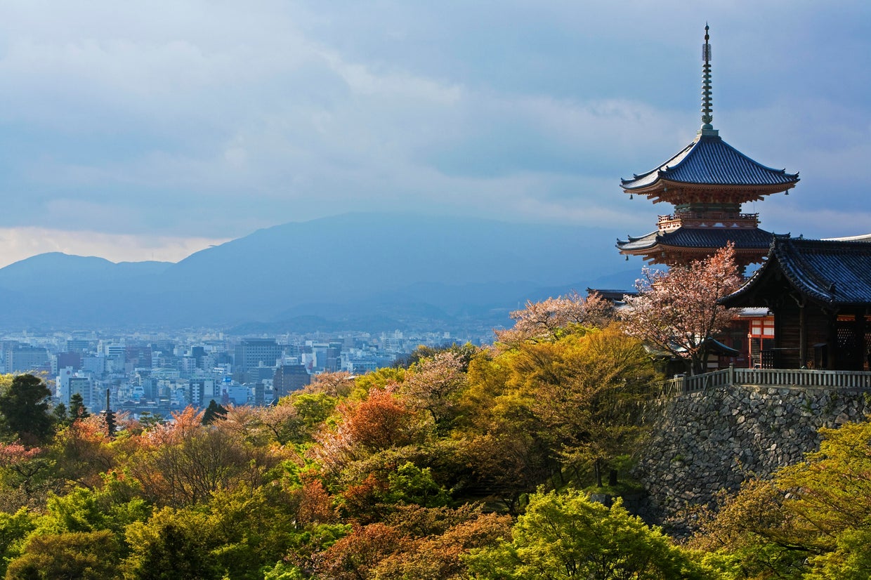 Kyoto, Japan's beautiful old imperial capital, is going broke fast ...