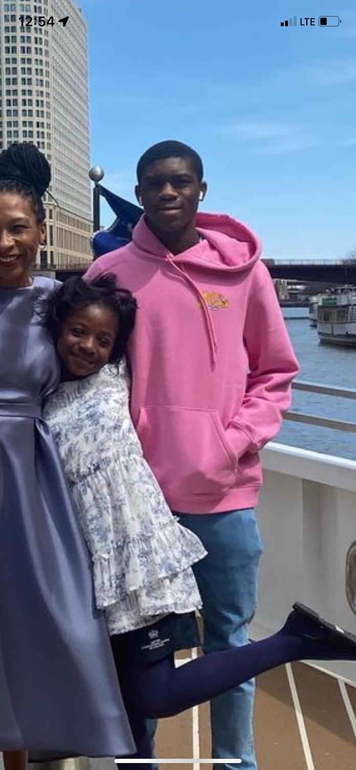 Mom of teen wounded in Near North Side mass shooting heard the gunfire ...