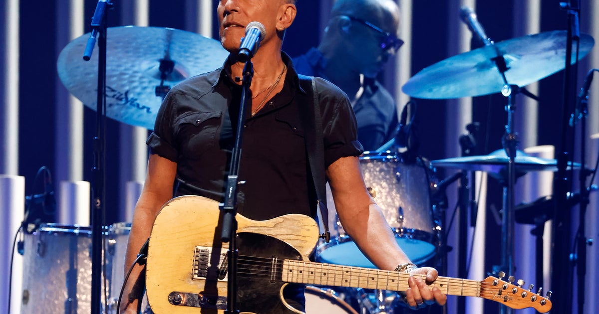 Exuberant Springsteen, E St. Band launch 1st tour in 6 years - CBS ...
