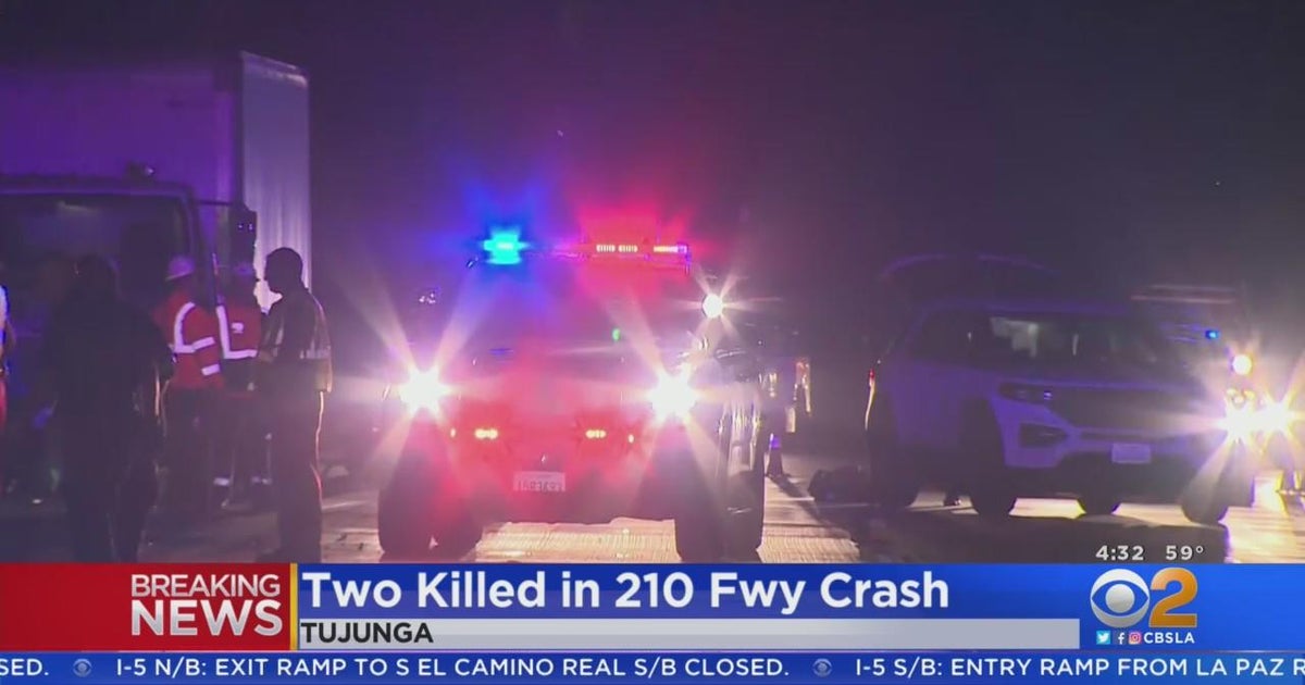 2 Killed In Crash Involving Big Rig On The 210 Freeway Cbs Los Angeles