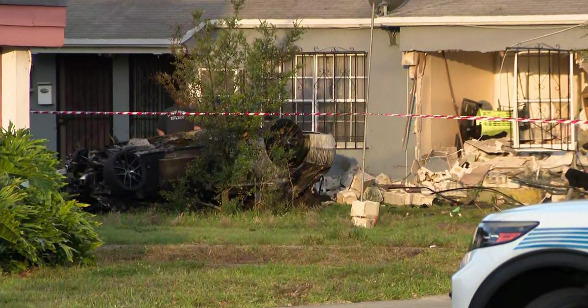 3 dead after car that slammed into Miami home catches fire - CBS Miami