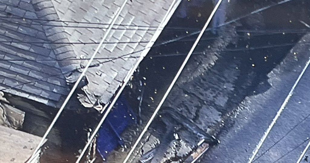 Garage severely damaged in explosion in Wicker Park - CBS Chicago