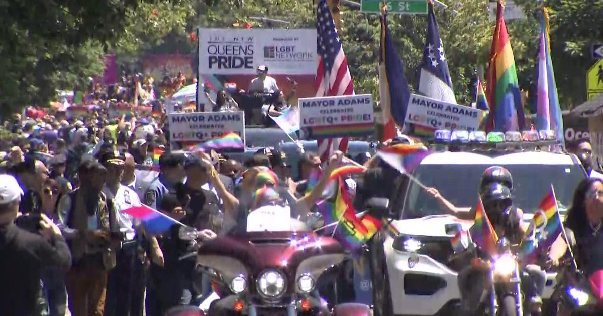 30th Annual Queens Pride Parade draws hundreds for celebration - CBS ...