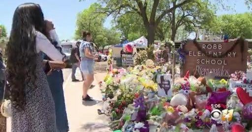 People from all over the state, country visit Robb Elementary memorial ...